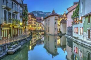 French Countryside: 17 Beautiful Towns In France