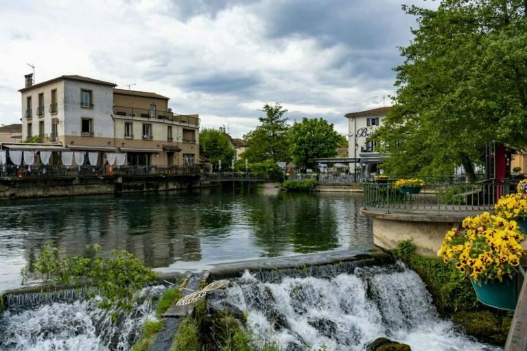 French Countryside: 17 Beautiful Towns In France