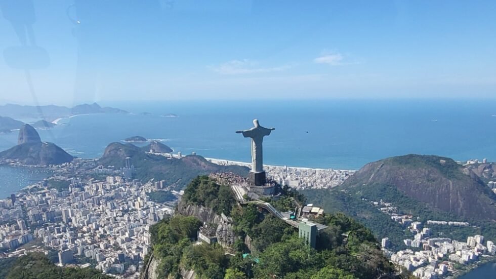 Top 150 Famous Landmarks & Iconic Places In The World